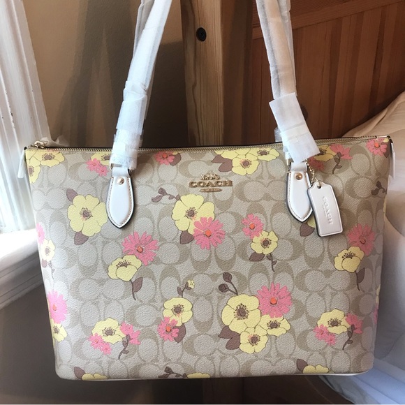 Coach | Bags | Coach Gallery Tote In Signature Canvas With Floral Cluster Print | Poshmark
